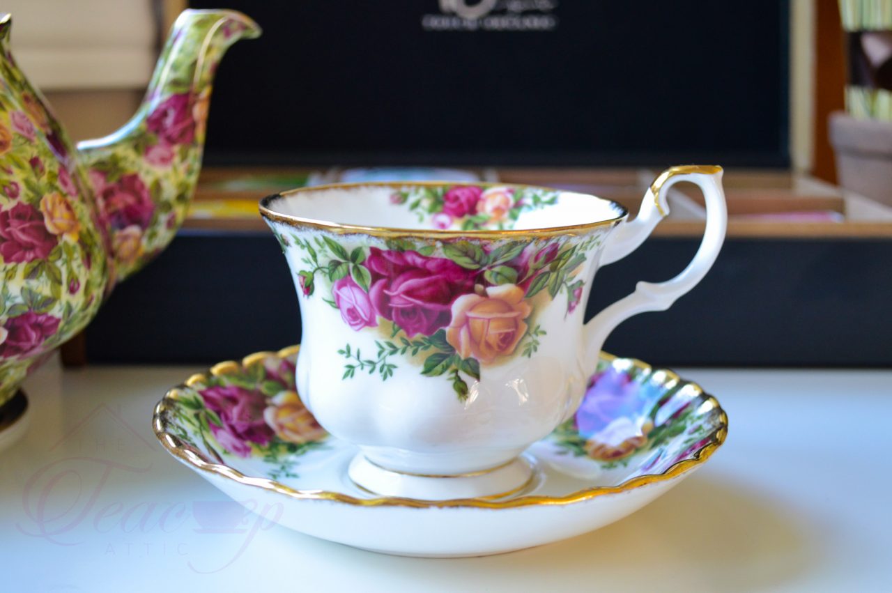 Royal Albert King's Ransom, The Inspiration For Old Country Roses