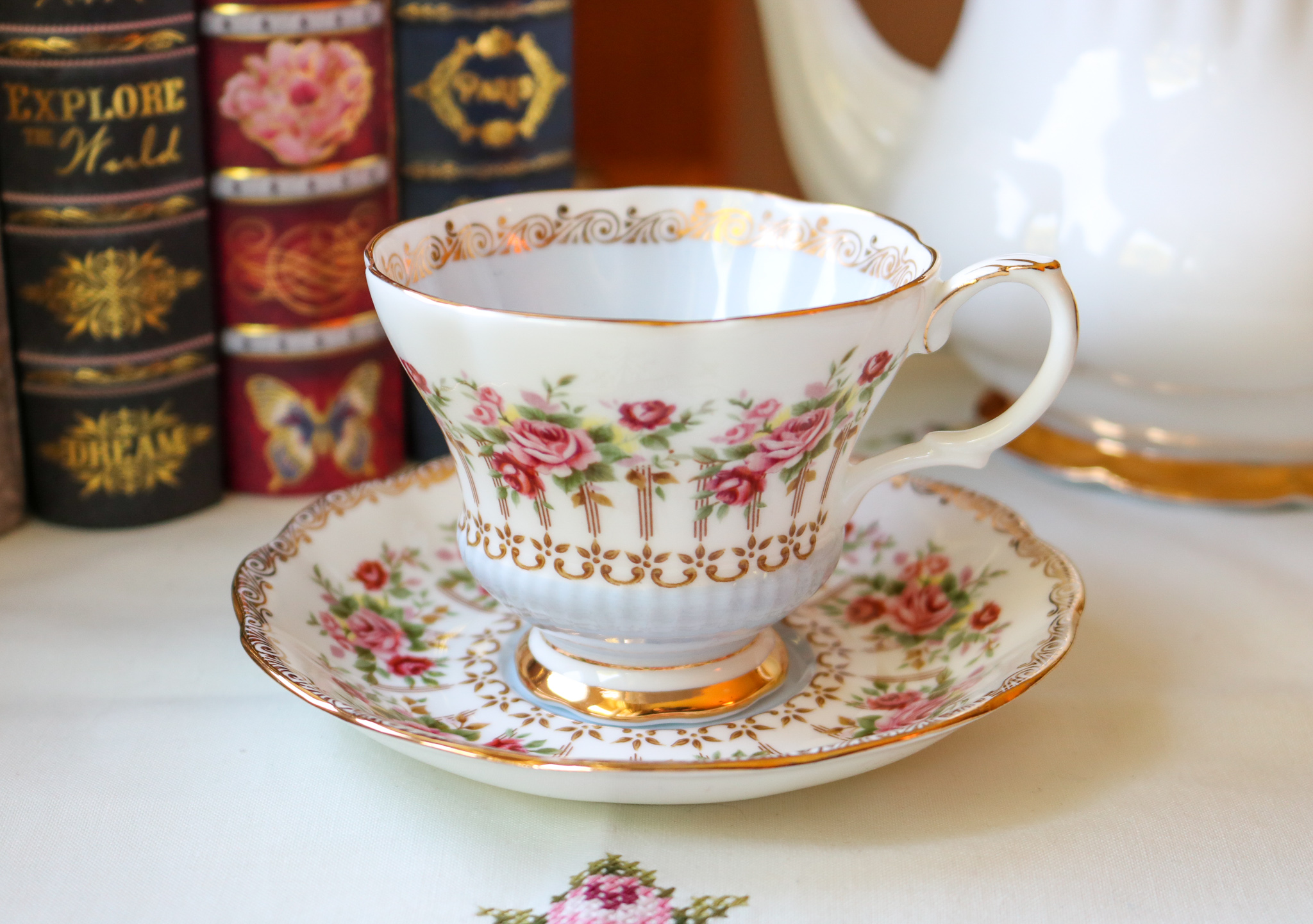 A Study of Royal Albert Cup Shapes - Part 1 - The Teacup Attic