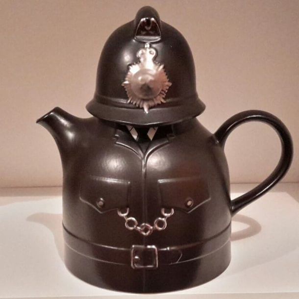 Exploring Novelty Teapots With Trisha's Teapots - The Teacup Attic