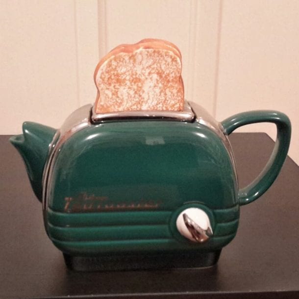 Exploring Novelty Teapots With Trisha's Teapots - The Teacup Attic