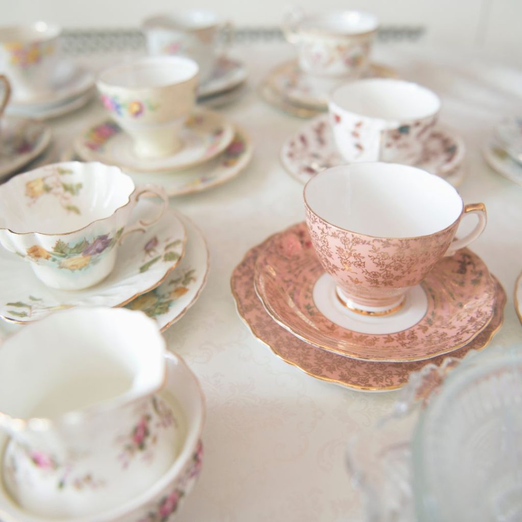 the-emotional-journey-of-selling-vintage-china