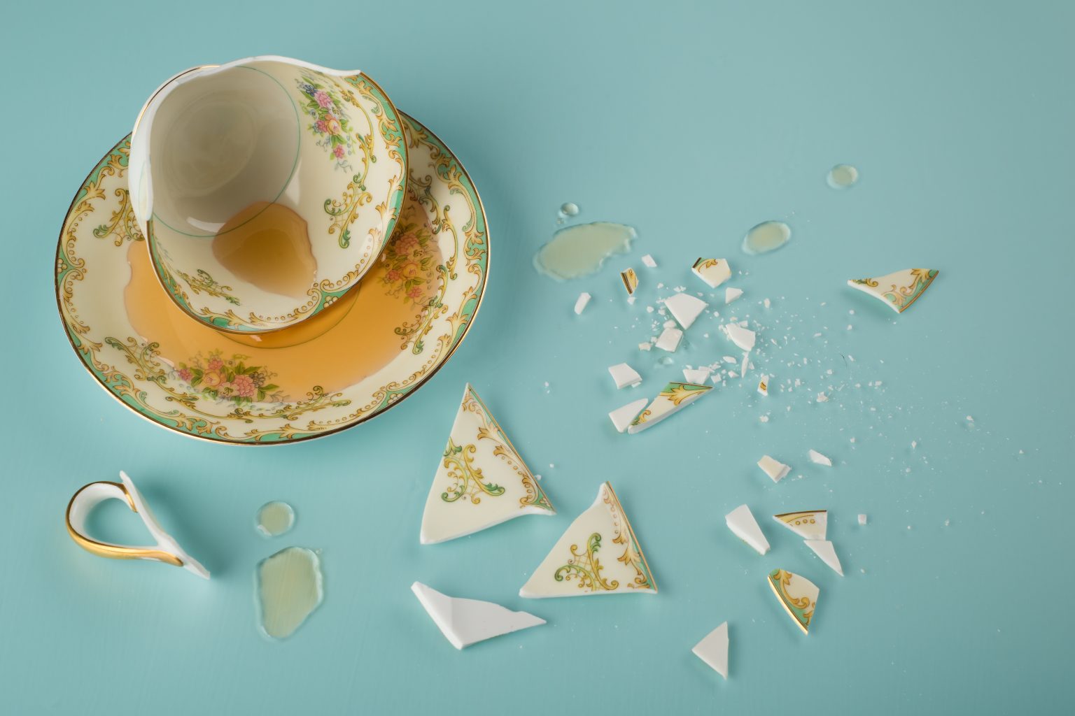 All You Need To Know About Crazing in Fine China